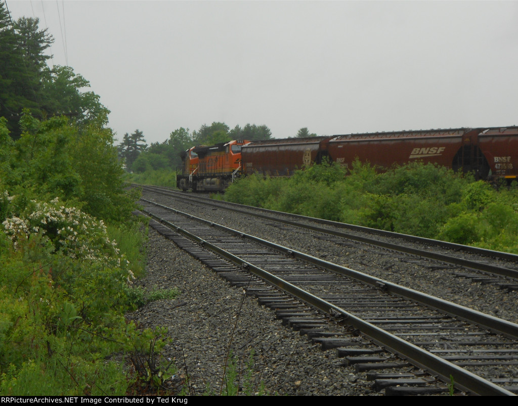 BNSF 5617 & 793